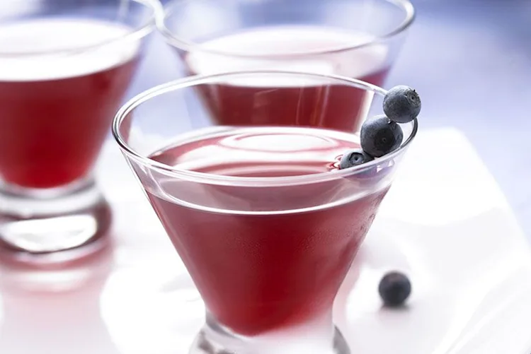 Cranberry Blueberry Cosmo Cocktail Recipe | Ocean Spray®