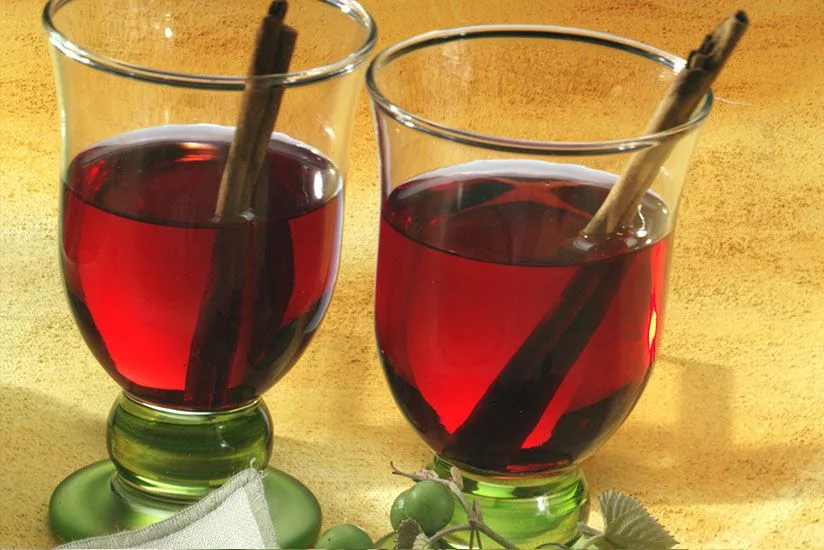 Warm Cranberry Apple Wassail Recipe | Ocean Spray®