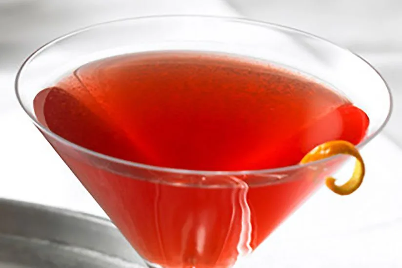DIY Cosmopolitan Cocktail: Go-Go Cosmo Recipe | Ocean Spray®